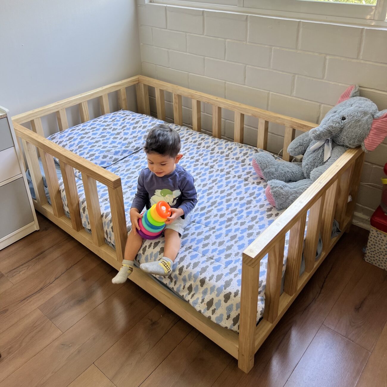 Cama Montessori Corral Natural – Camas para Niños – Montessori – Mundo ...